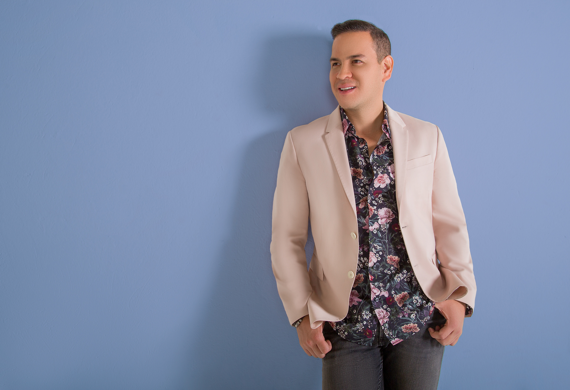 Joaquín Guiller 'parado en la raya' por su público; le bajaron el volumen en pleno concierto ...